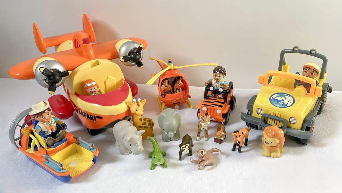 Safari Rescue Animals Play Set